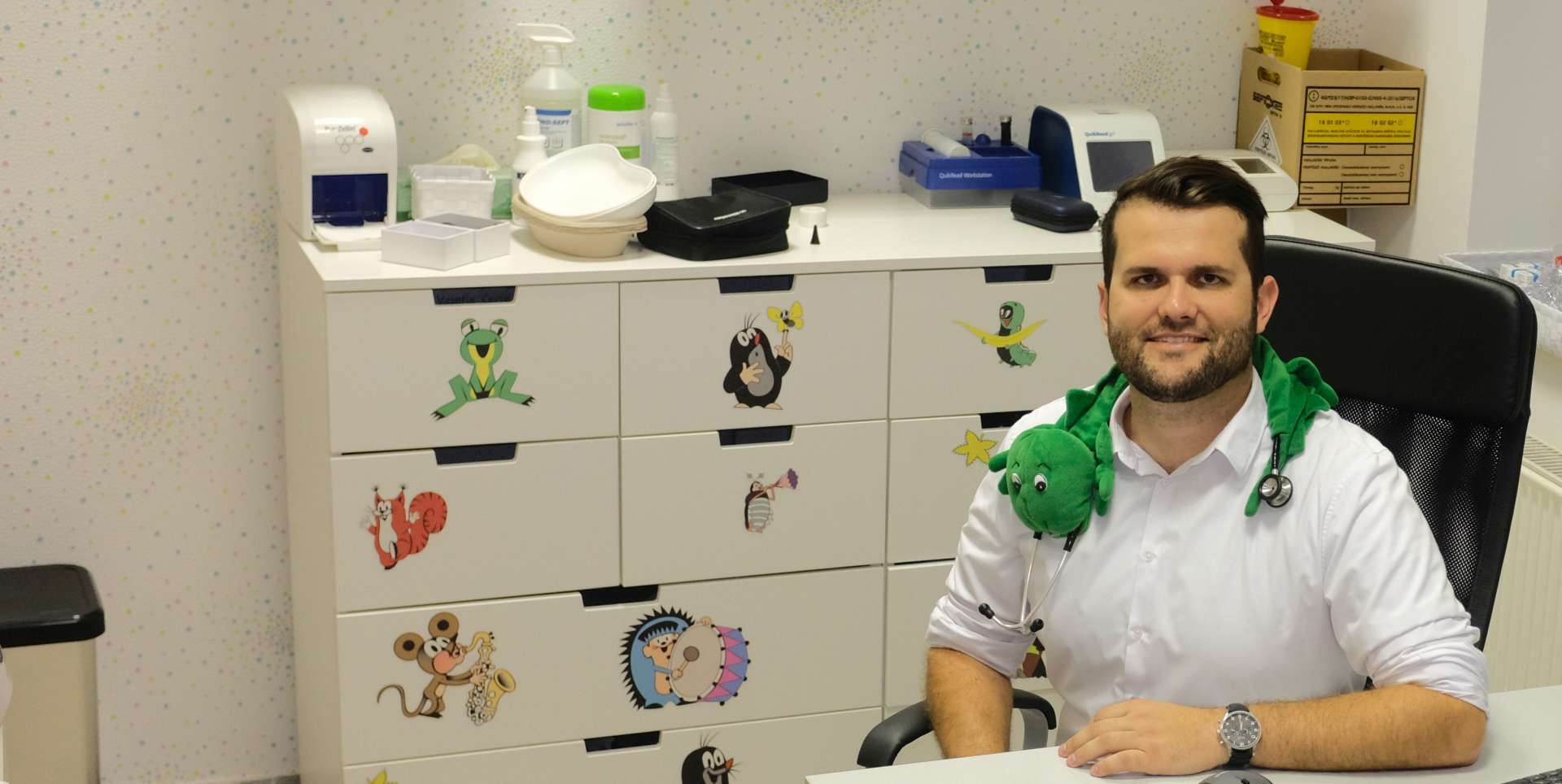 Segít a Kisokos - dr. Novák Hunor